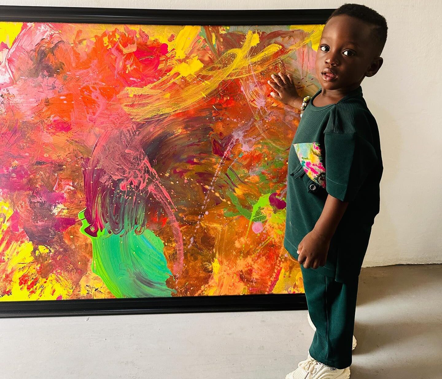 1-Year-Old From Ghana is World’s Youngest Male Artist - Wallpaper Data