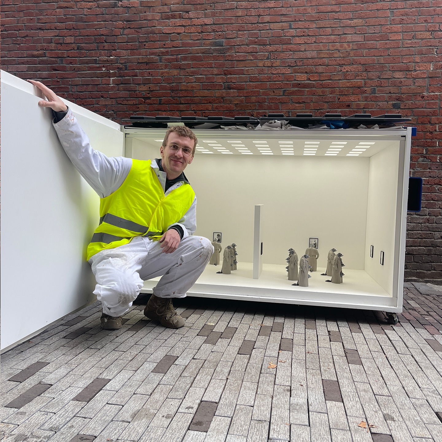 Seattle Artist Hides a Miniature Art Gallery Inside of a Dumpster and ...